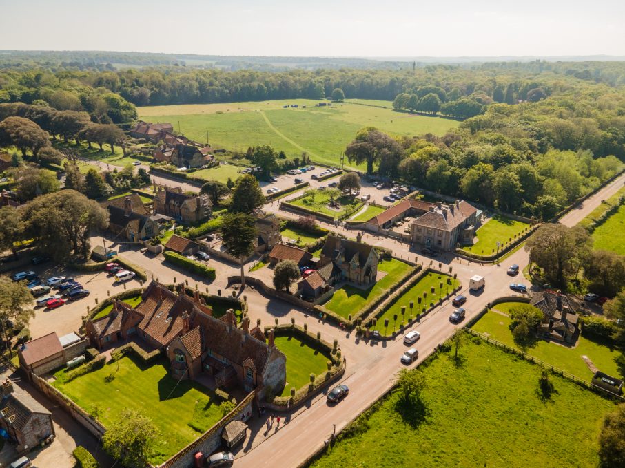 Holkham Village by the sea walking tour - Holkham