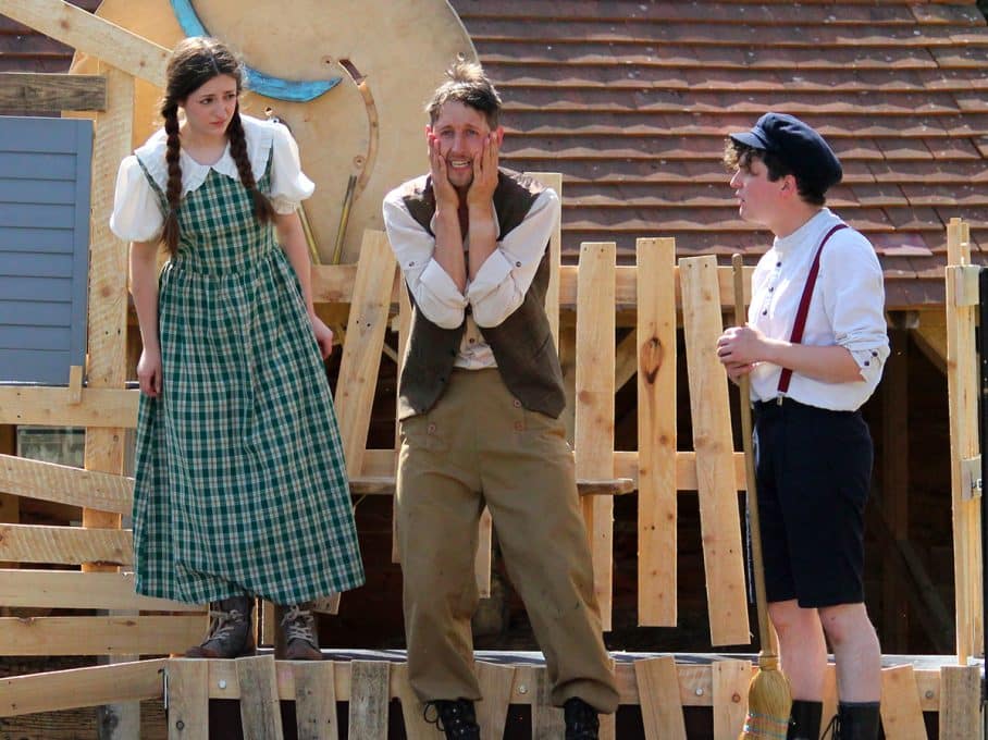 Outdoor Theatre - Five Children and It Holkham